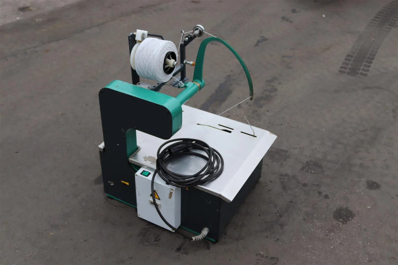 Olimex /Cyklop binding machine • Duijndam Machines