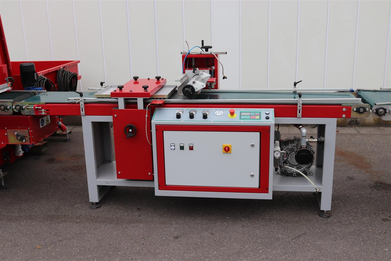 Da Ros seeding line with pot in tray machine • Duijndam Machines