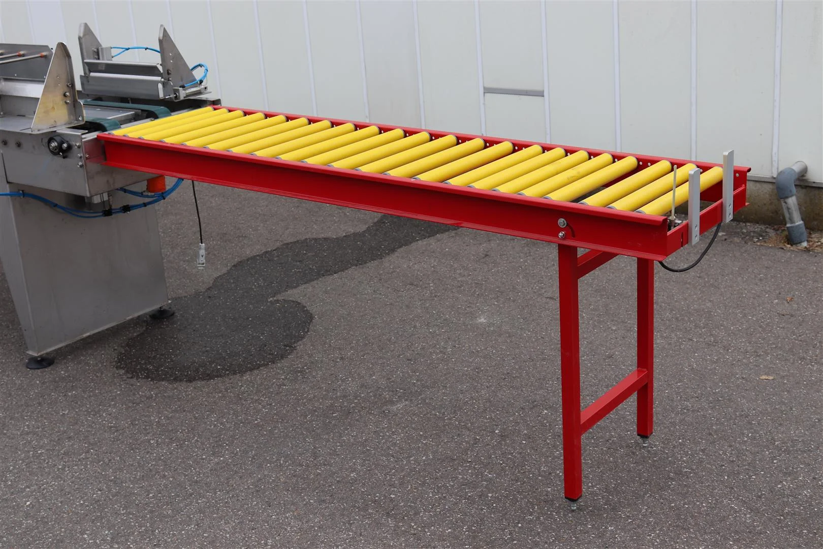 Da Ros seeding line with pot in tray machine • Duijndam Machines