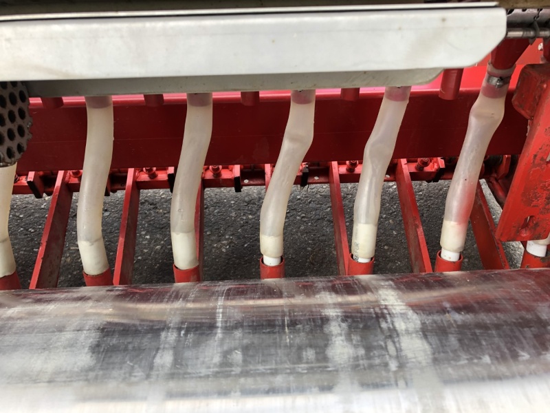 Dema mechanical seeder drill • Duijndam Machines