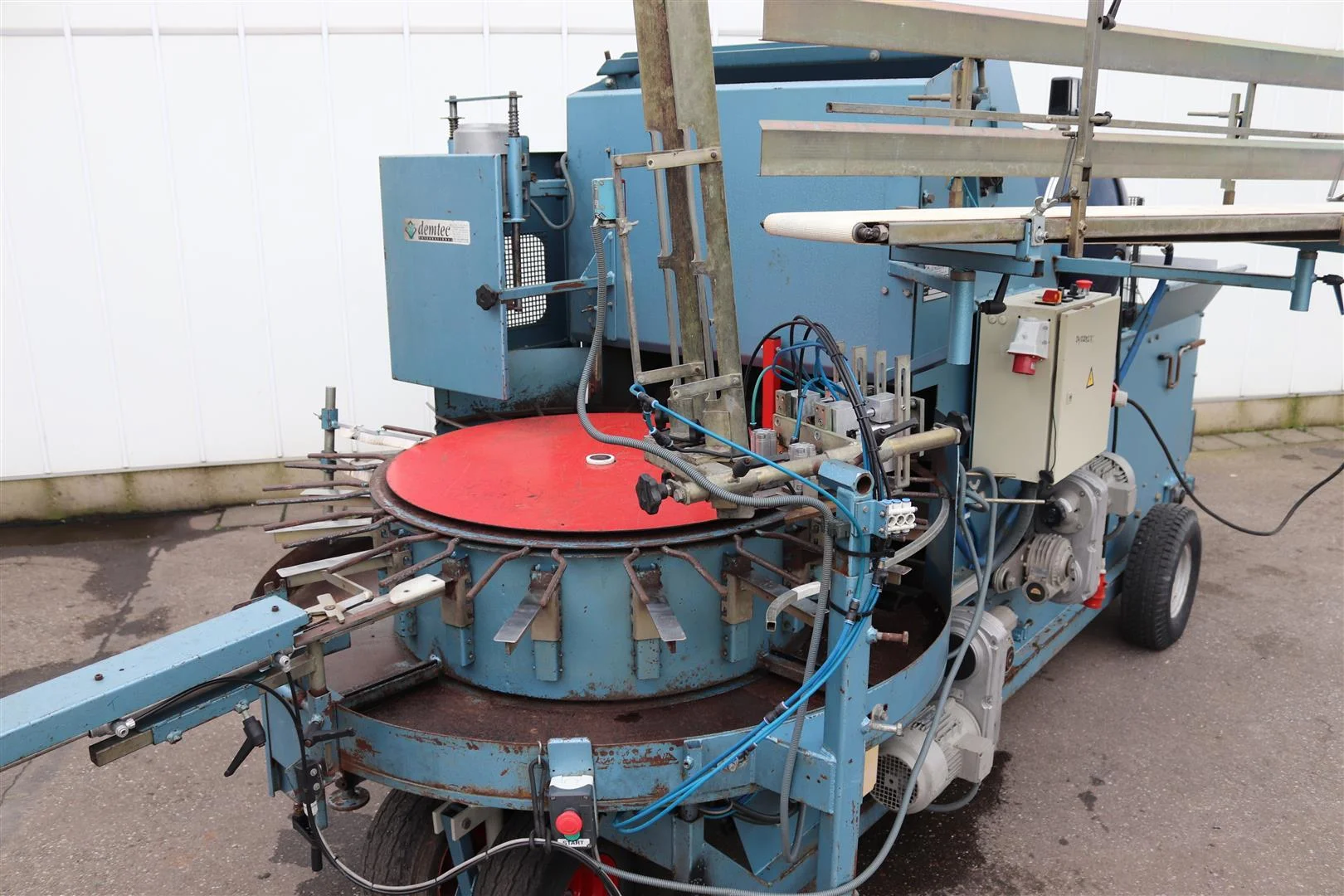 Demtec potting machine • Duijndam Machines