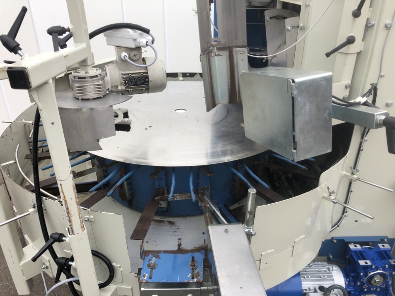 Demtec Evo 2 potting machine • Duijndam Machines