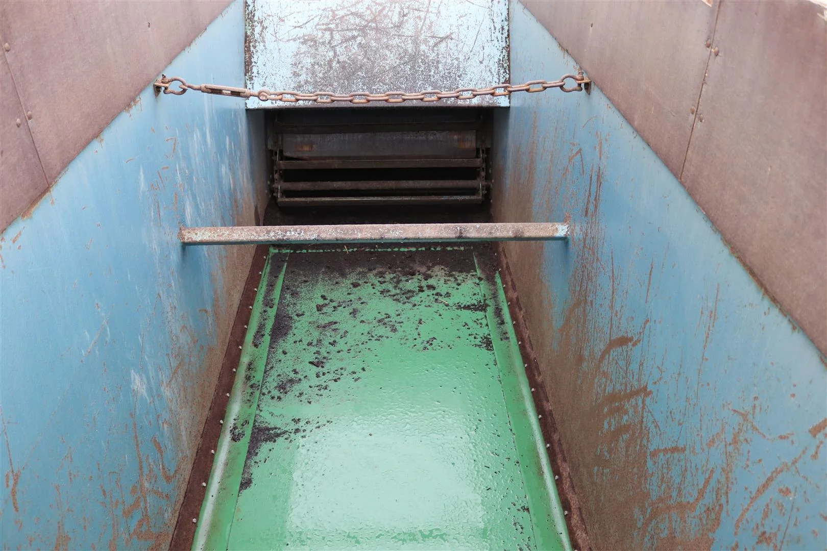 Demtec Demaitere mobile soil storage with chain elevator • Duijndam ...