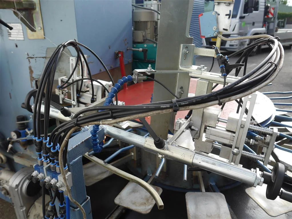 Demtec 3016 potting machine • Duijndam Machines