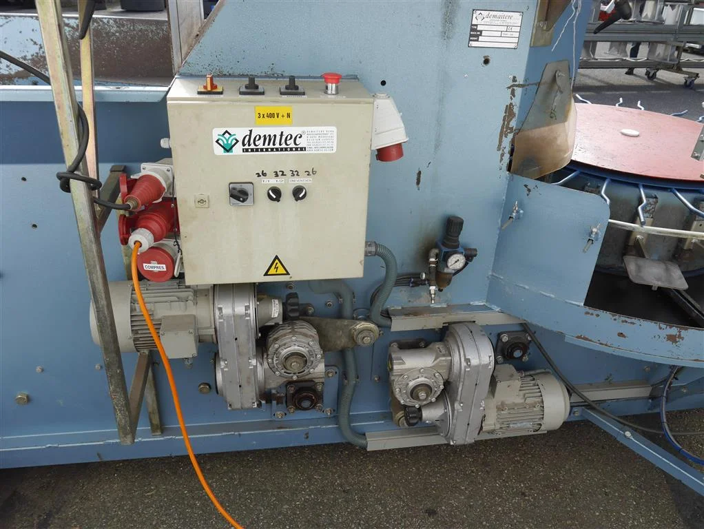 Demtec 3016 potting machine • Duijndam Machines