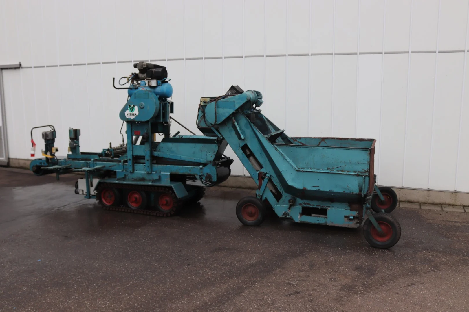 Visser / Dewa selfdriven soilblocking machine • Duijndam Machines