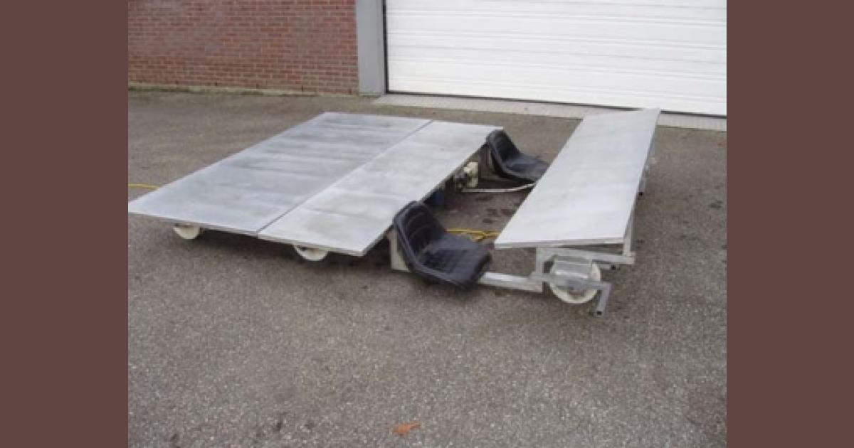 Dofra planting machine for soil blocks • Duijndam Machines