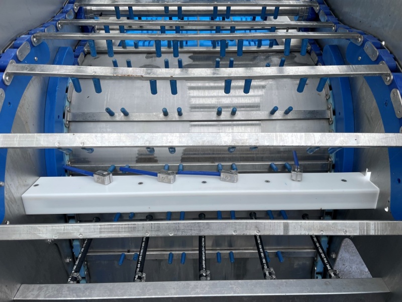 Dofra potato halving and quartering machine • Duijndam Machines