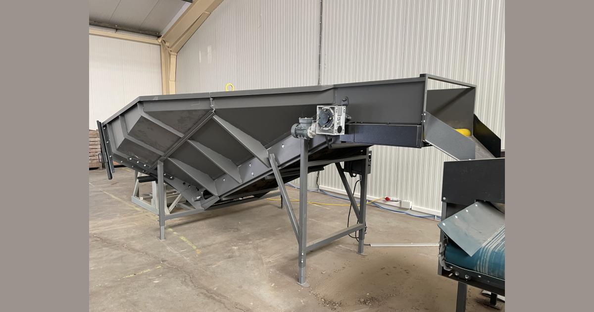 Domasz dosing hopper • Duijndam Machines