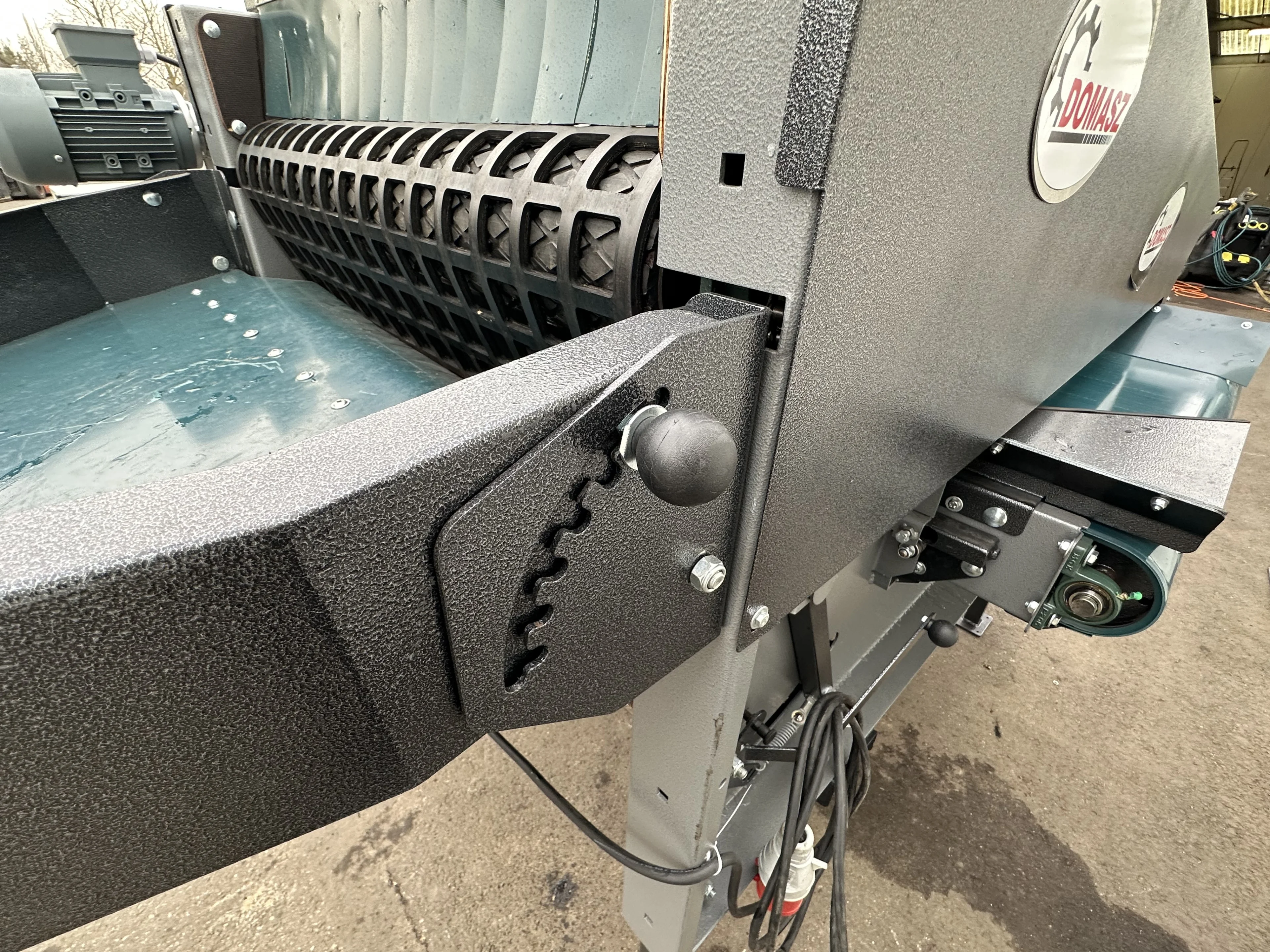 Domasz web grader belt sorting machine • Duijndam Machines