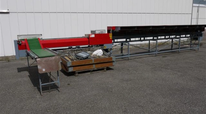 Aweta E8 sorting machine extended model for cucumbers • Duijndam Machines