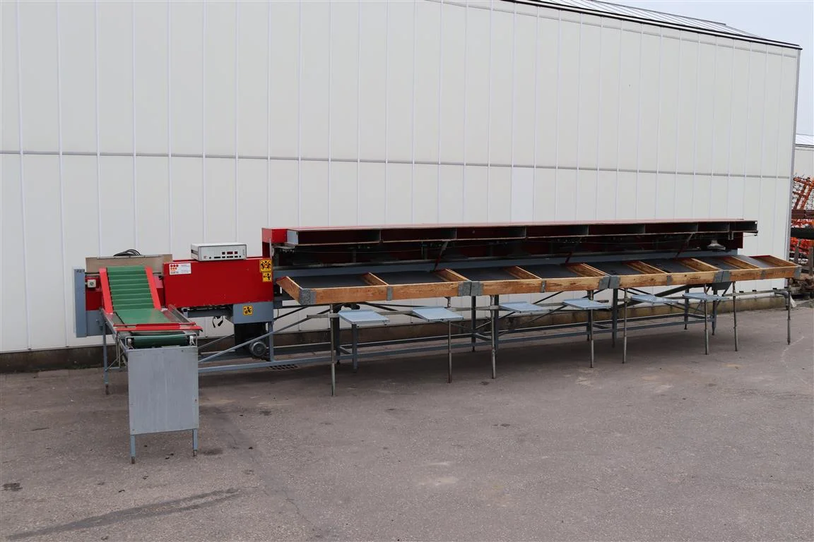 Aweta E8 sorting machine for cucumbers • Duijndam Machines