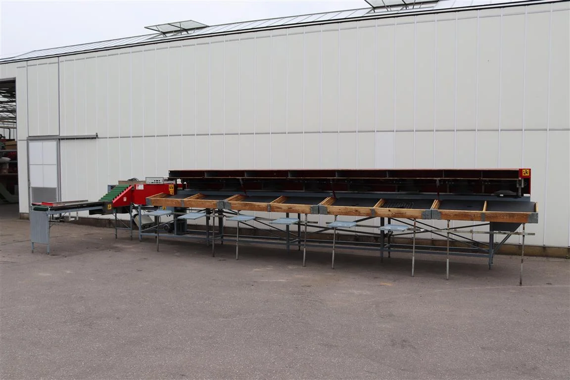 Aweta E8 sorting machine for cucumbers • Duijndam Machines