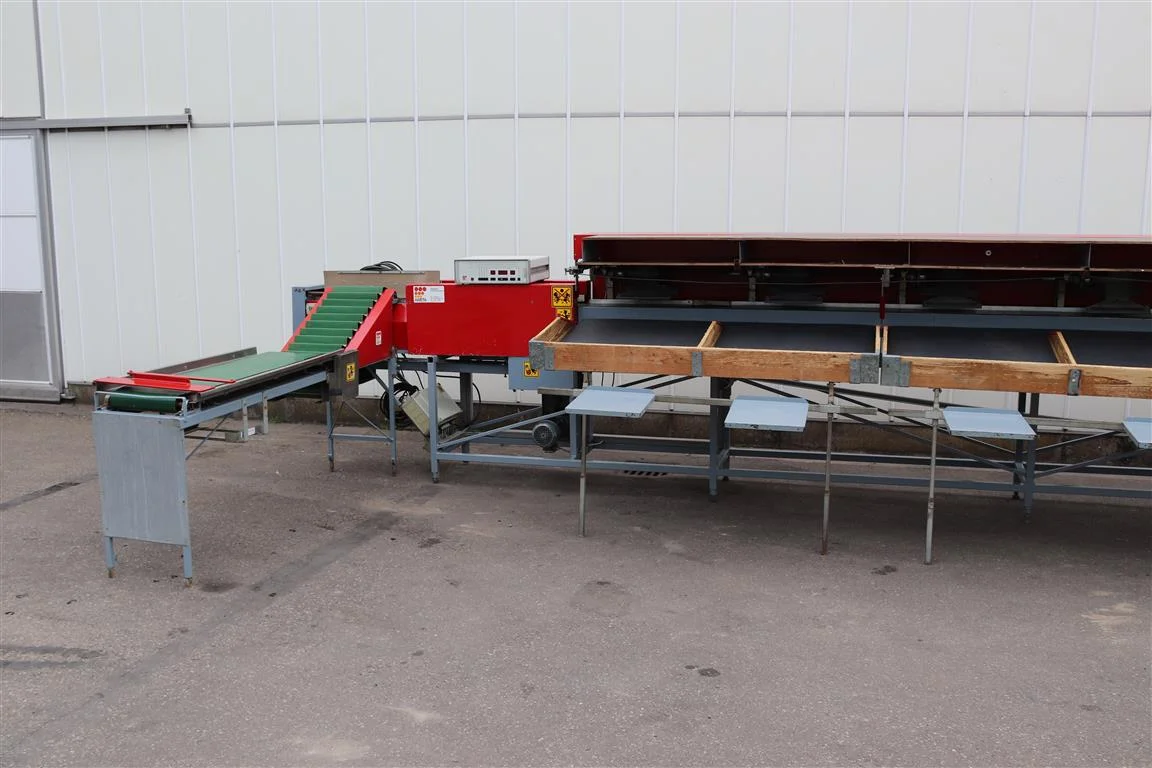 Aweta E8 sorting machine for cucumbers • Duijndam Machines