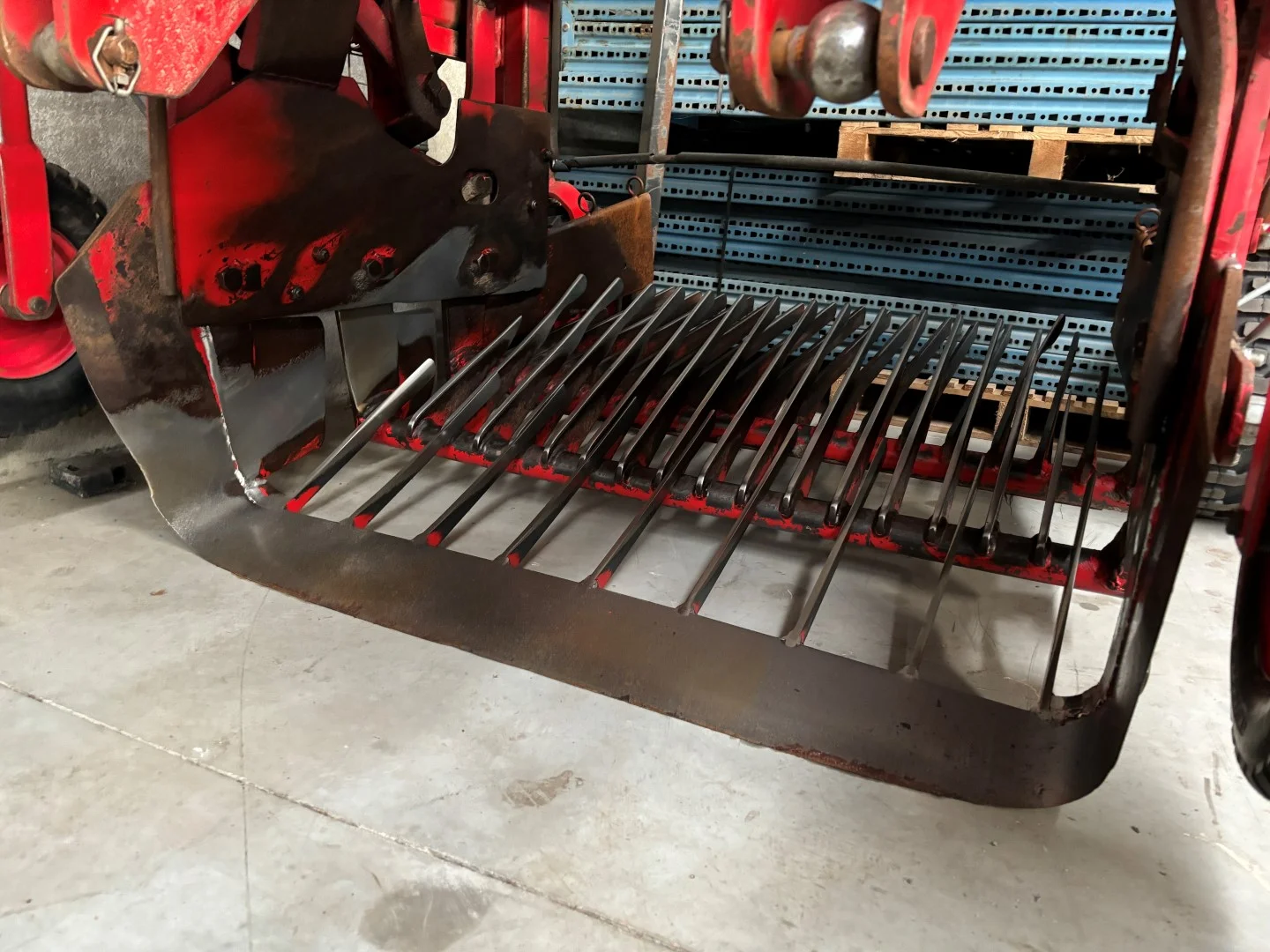 Elco SL1350 shaking bedlifter 2016 • Duijndam Machines