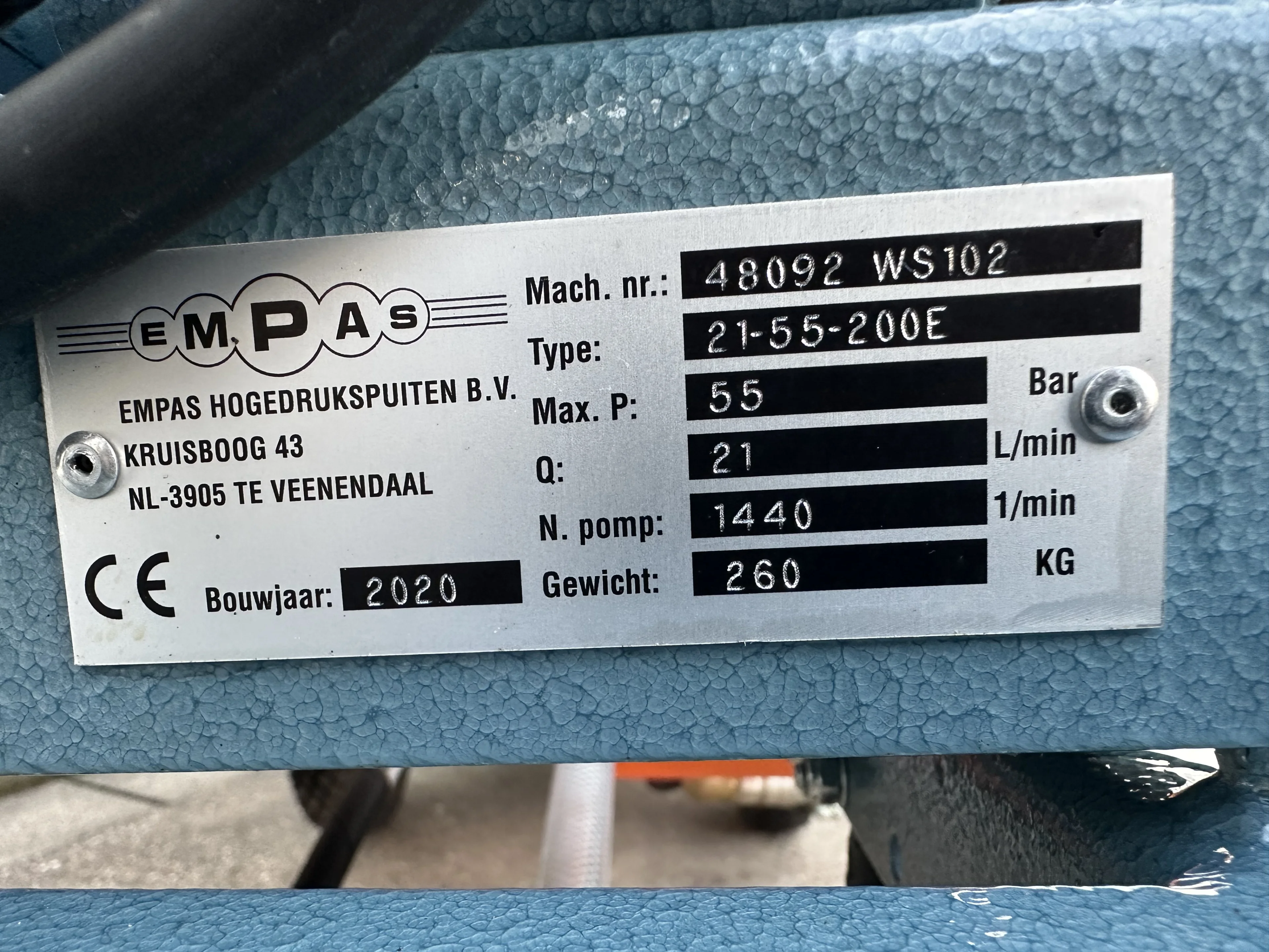 Empas 250 Liter spraying wagon with Berg electric hosereel • Duijndam Machines