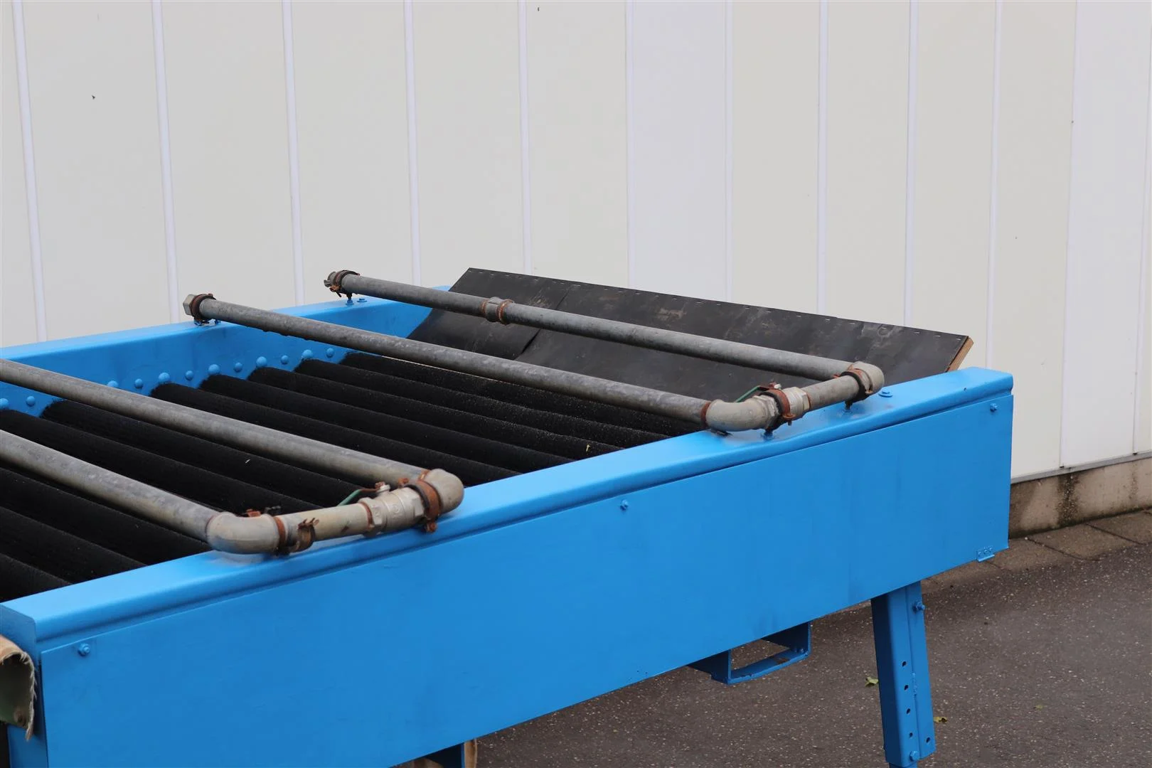 Brushing machine 150 cm wide, with 14 brushes and watering • Duijndam ...