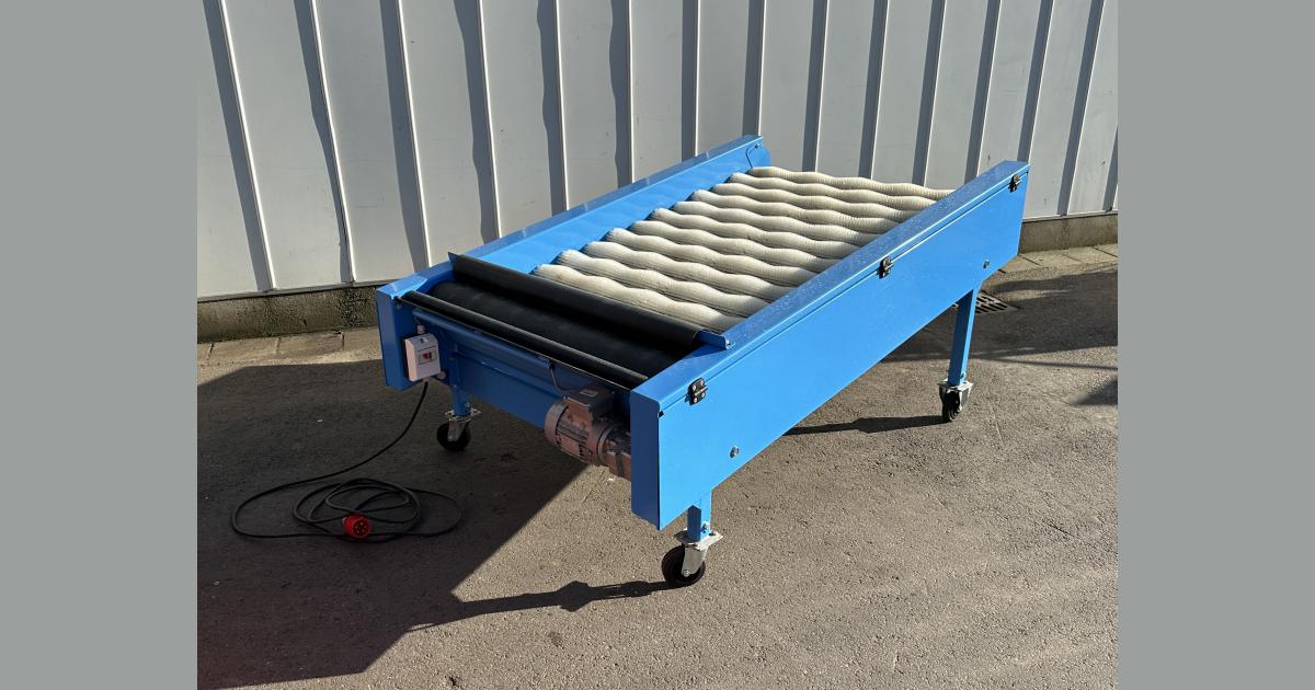 Brushing machine 110 cm wide • Duijndam Machines