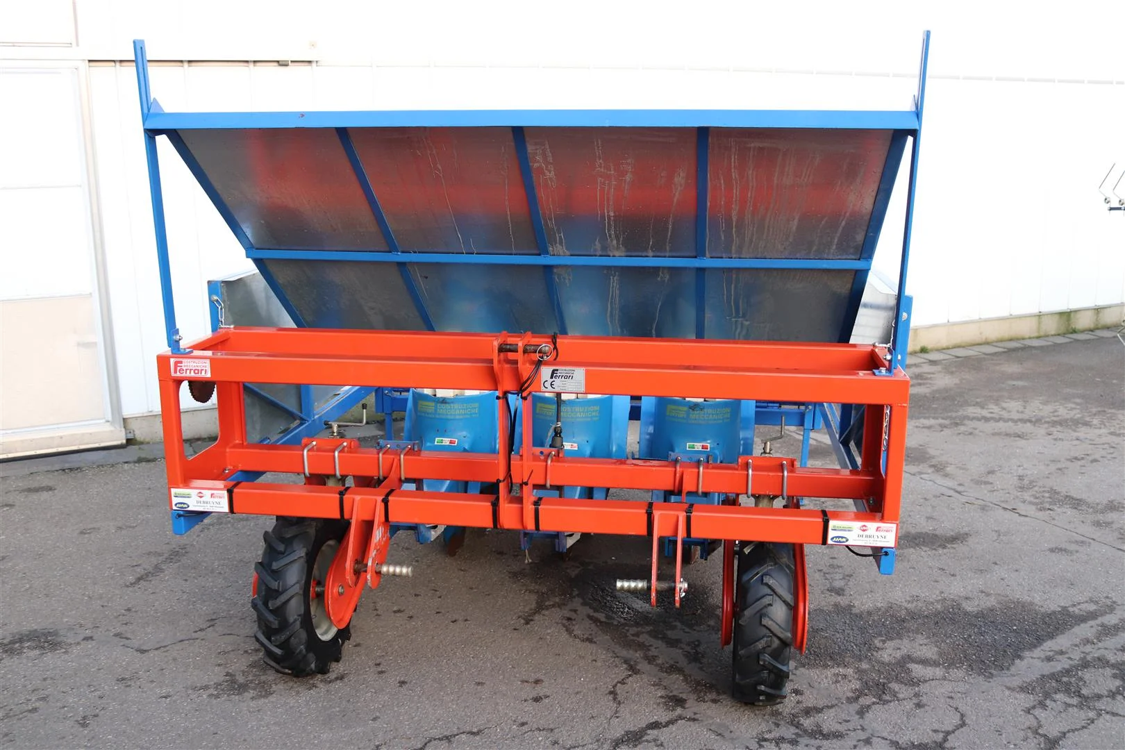 Ferrari planting machine 3 rows • Duijndam Machines