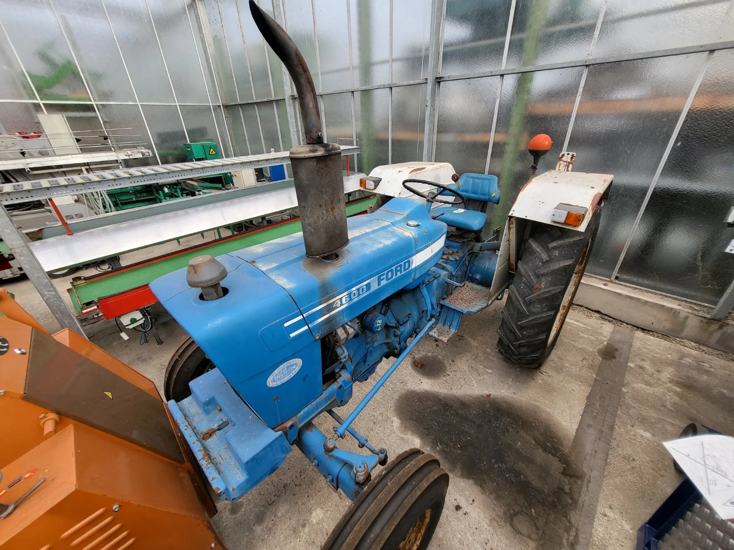 Ford 4600 Tractor • Duijndam Machines