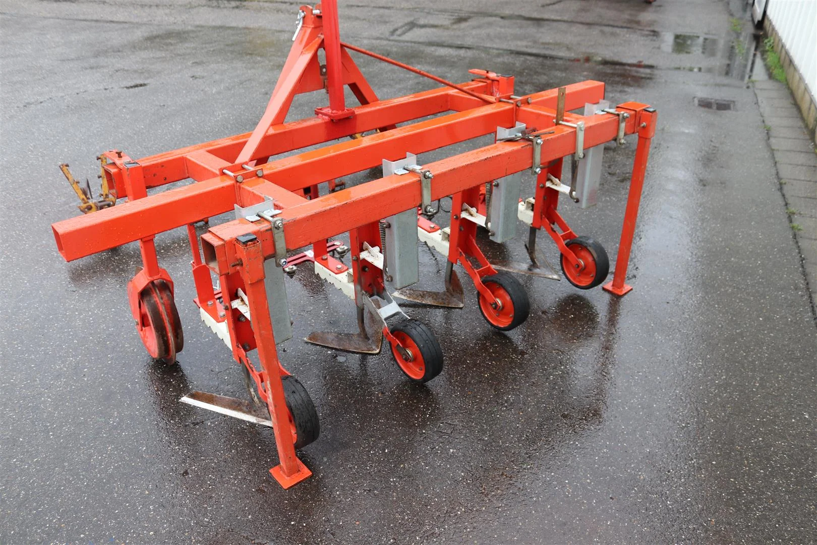 Frato interrow cultivator Front Hoeing machine • Duijndam Machines