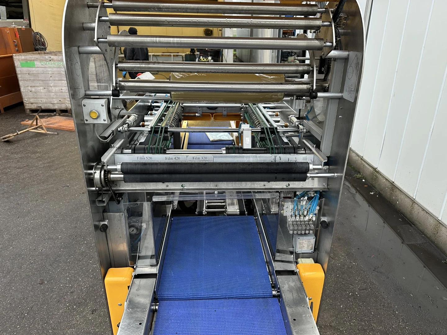 Frutmac Rollex 2000 machine designed for flexible foil-coating of ...