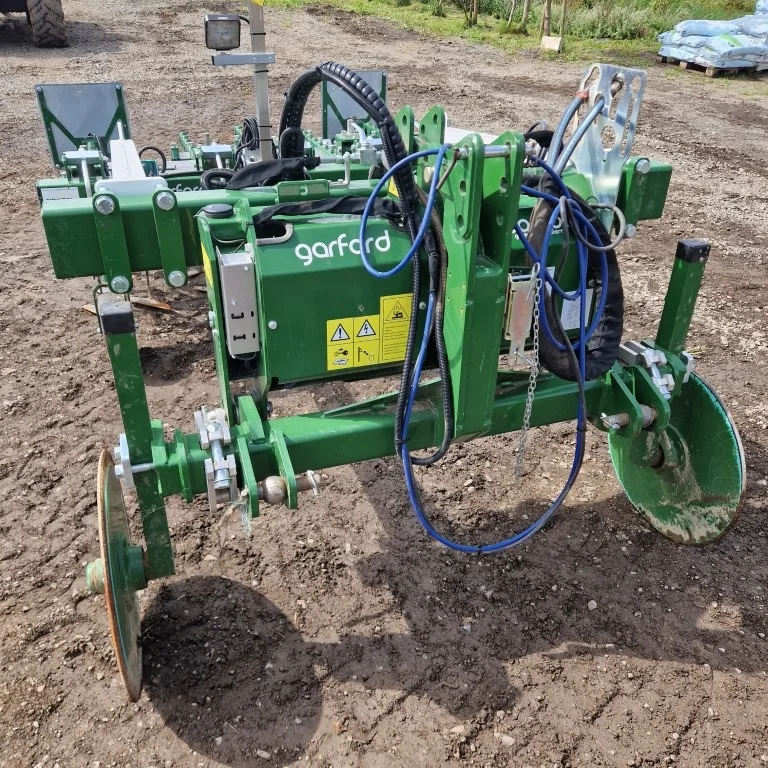 Garford Robocrop inter row cultivator • Duijndam Machines