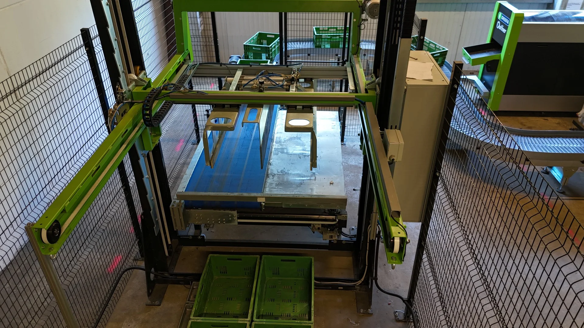Greefa CombiSort apple & fruit sorting machine 2 line with water dumper ...