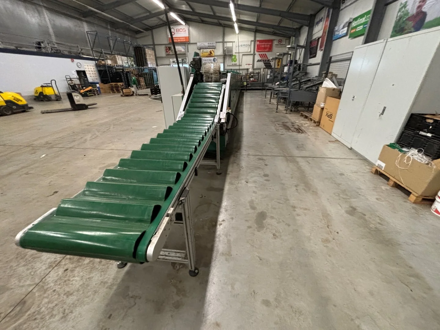 Greefa Q-sort cucumber sorting machine with 8 exits for aubergines ...