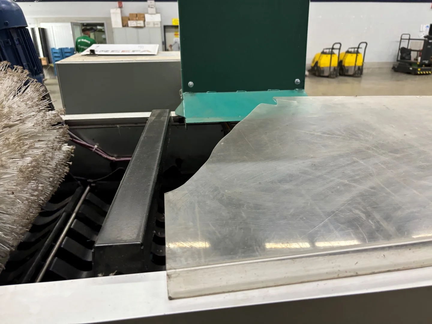 Greefa Q-sort cucumber sorting machine with 8 exits for aubergines ...