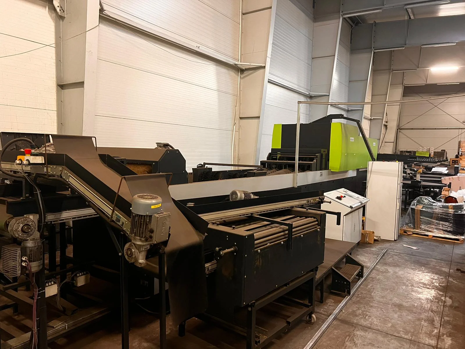 Greefa SMART SORT tomato sorting machine with 21 sortings • Duijndam ...