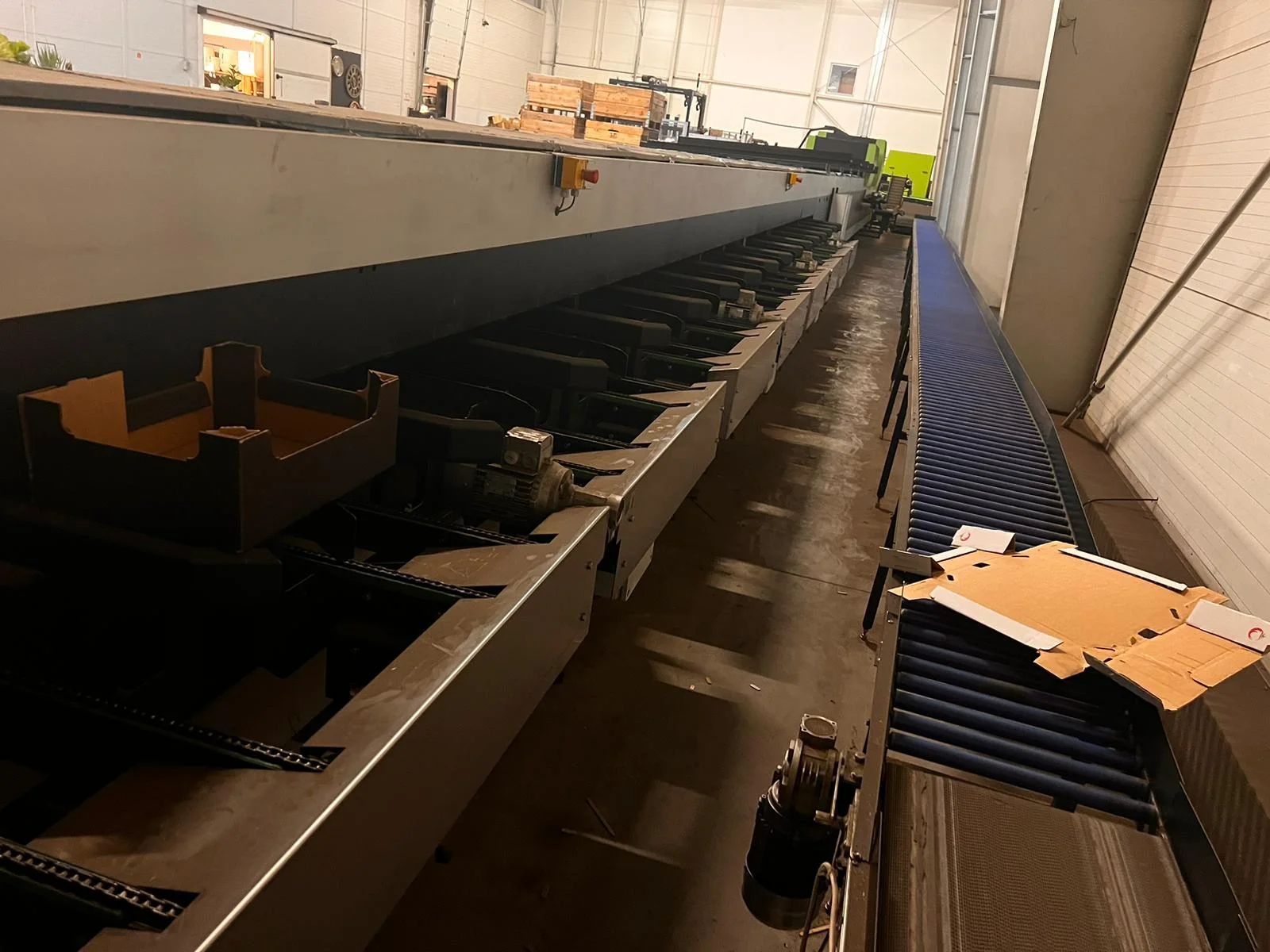 Greefa SMART SORT tomato sorting machine with 21 sortings • Duijndam ...