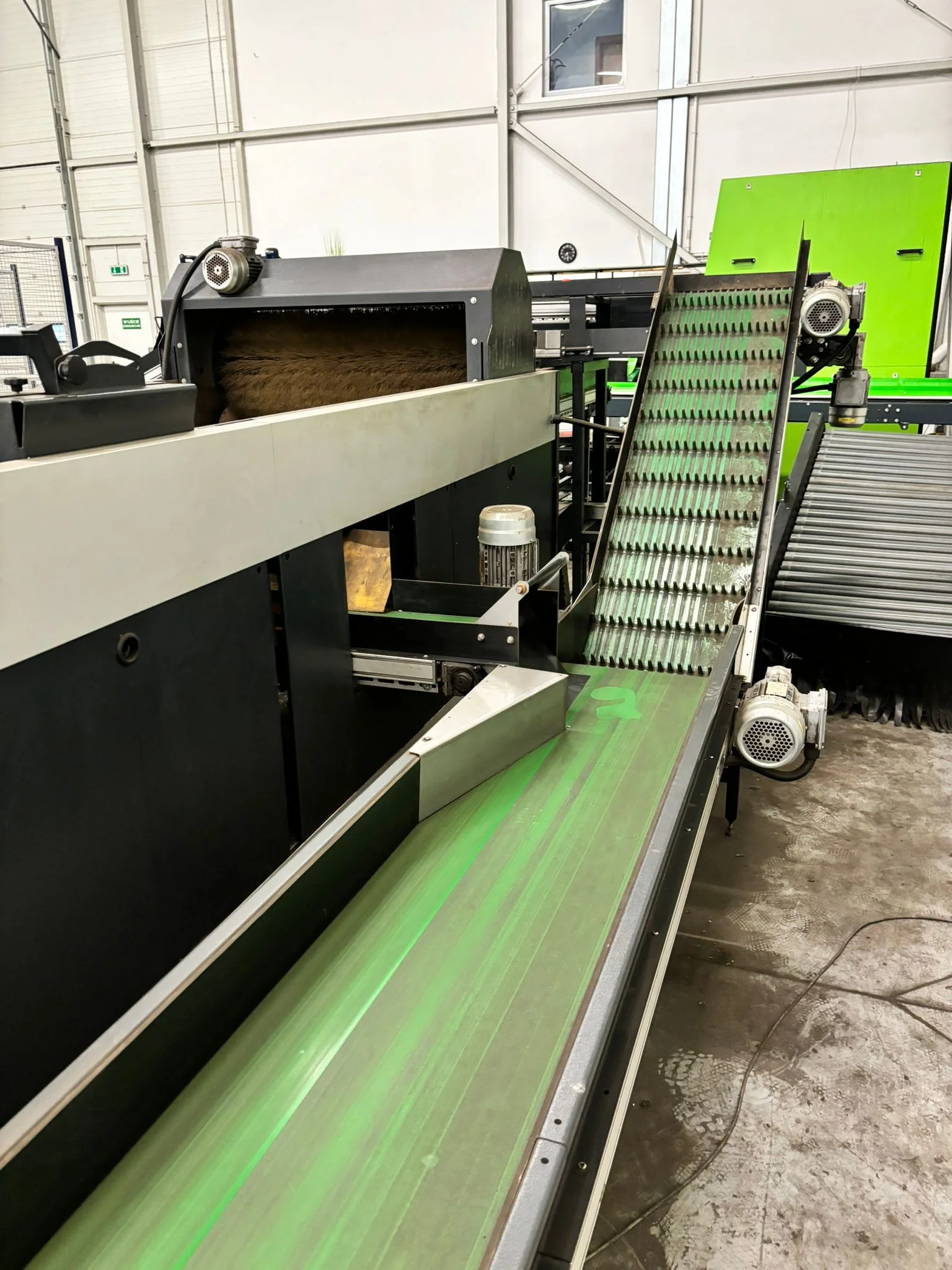 Greefa SMART SORT tomato sorting machine with 21 sortings • Duijndam ...