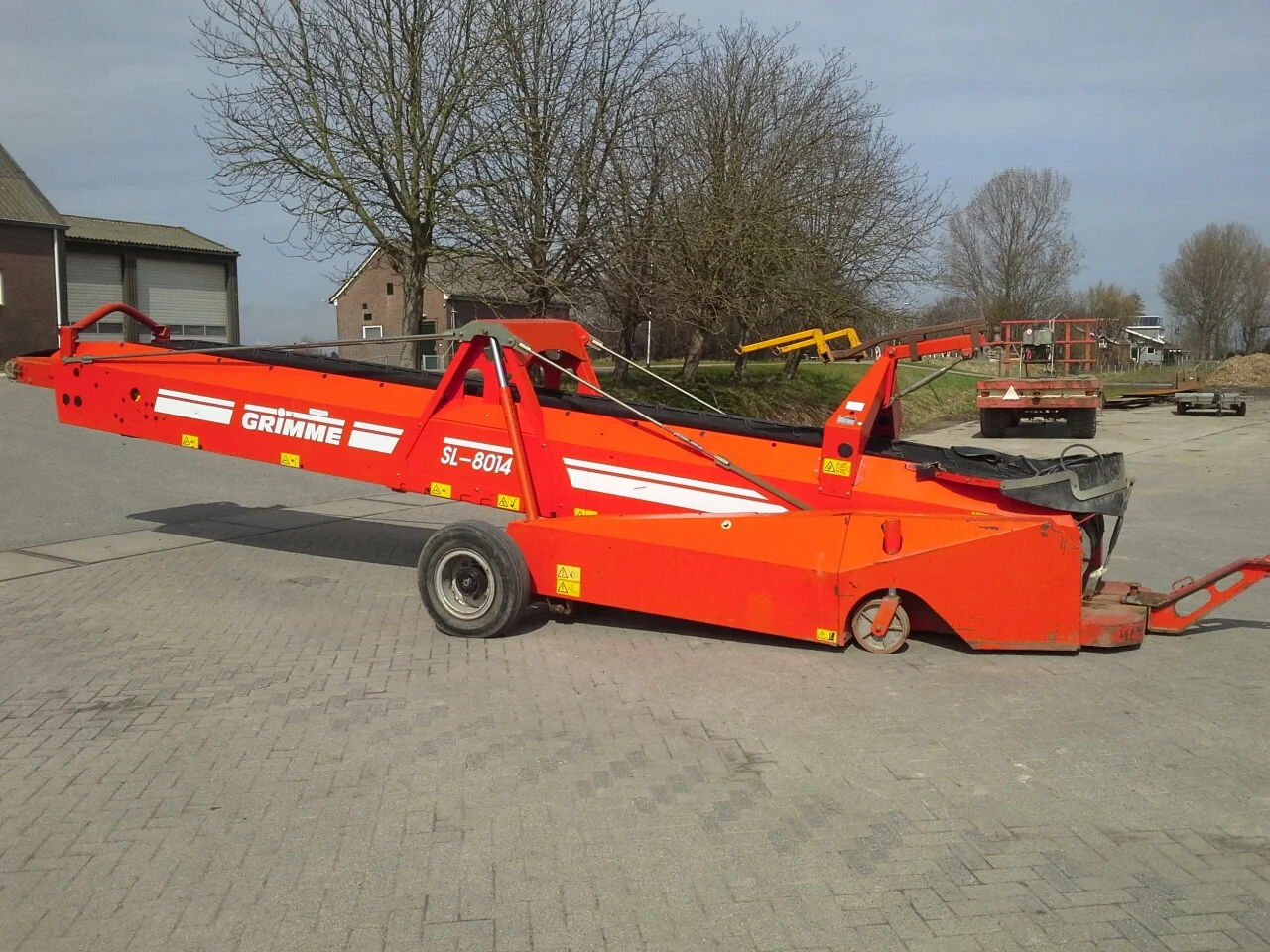Grimme store loader for potato and onions storage • Duijndam Machines