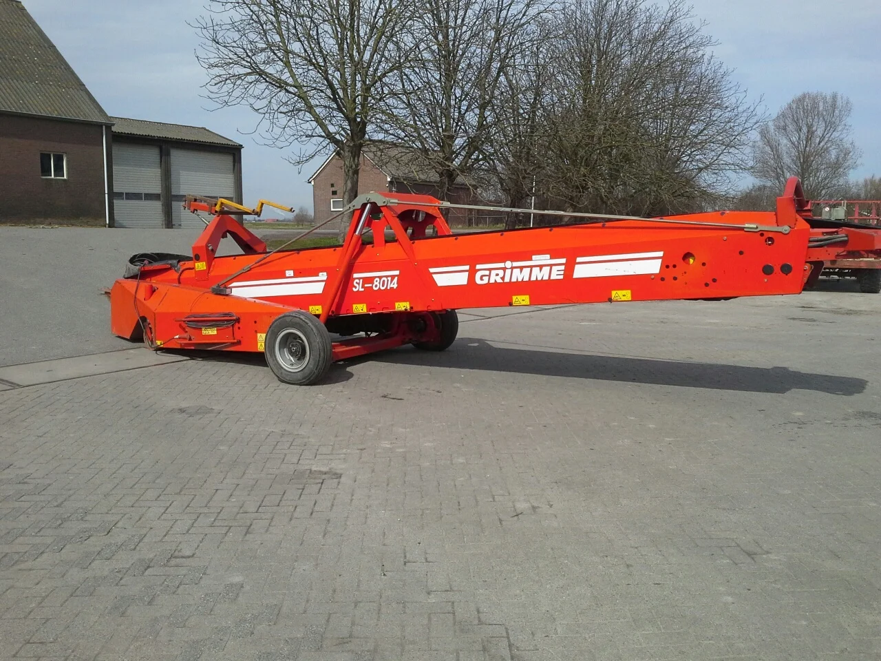 Grimme store loader for potato and onions storage • Duijndam Machines