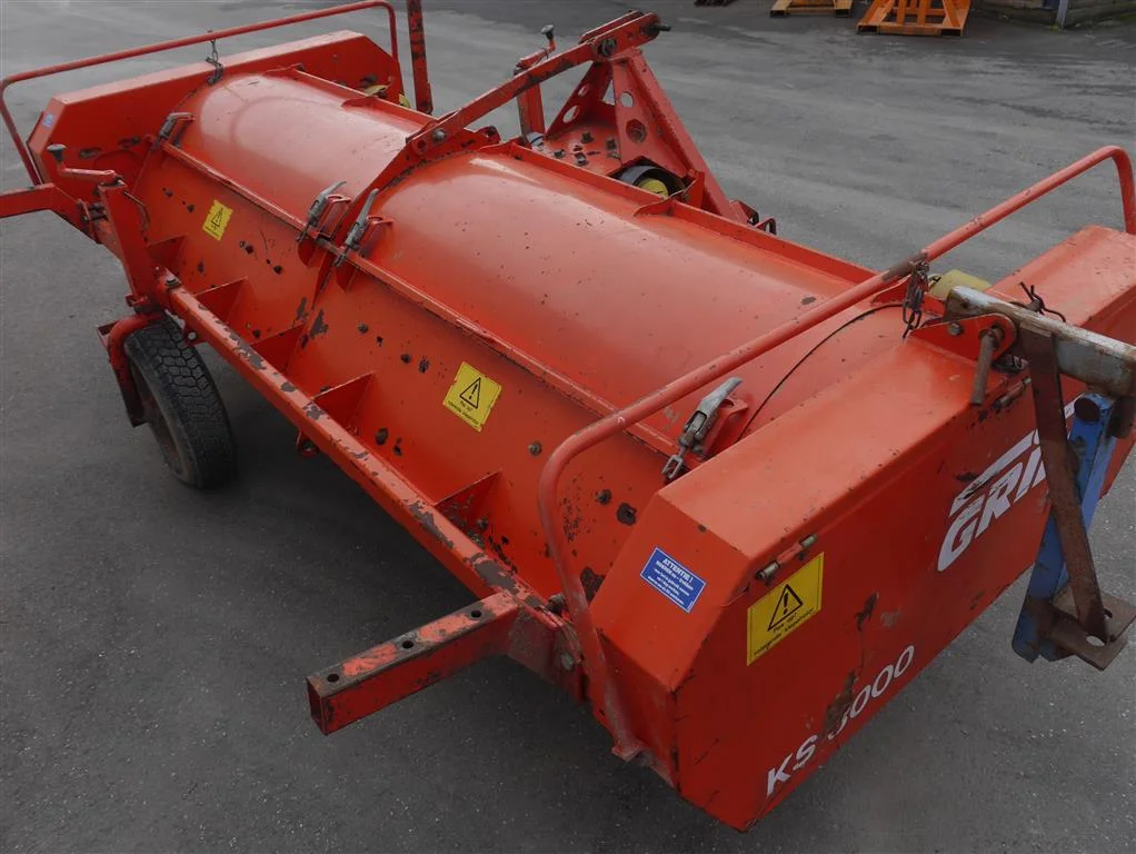 Grimme KS 3000 haulm topper • Duijndam Machines