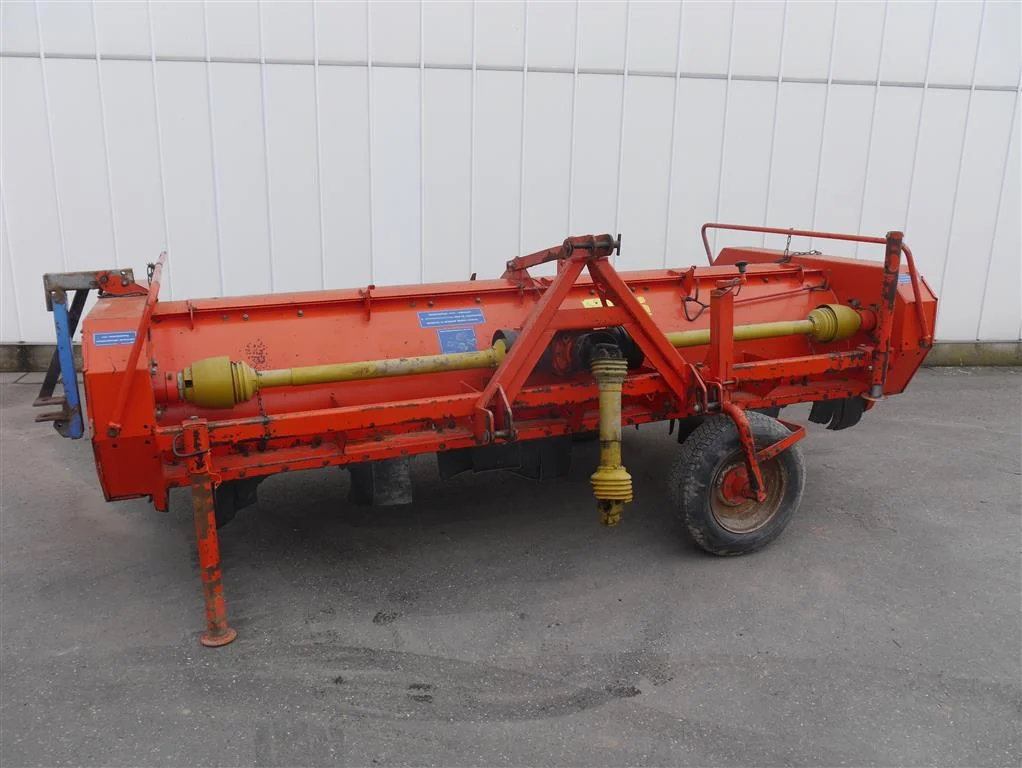 Grimme KS 3000 haulm topper • Duijndam Machines