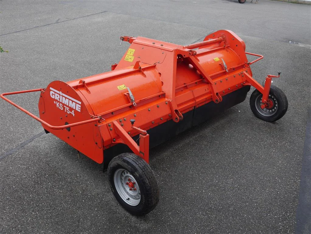 Grimme KS 75-4 haulm topper • Duijndam Machines