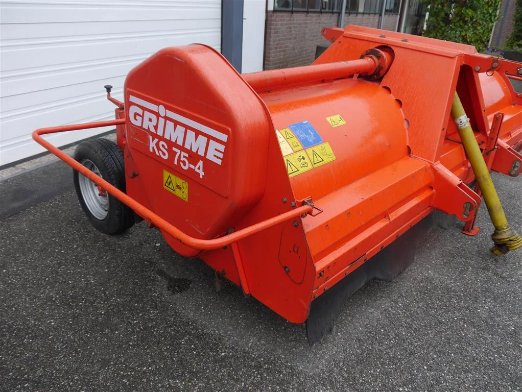 Grimme KS 75-4 haulm topper • Duijndam Machines