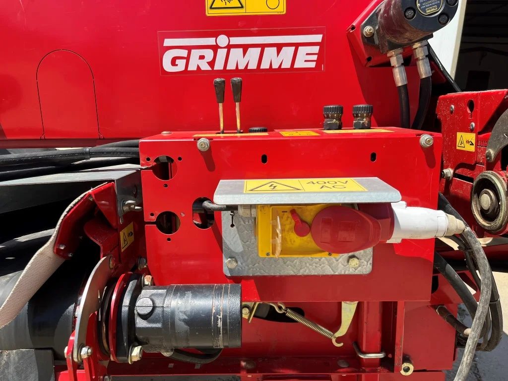 Grimme WG900 pre-sorting web grader sorting machine • Duijndam Machines