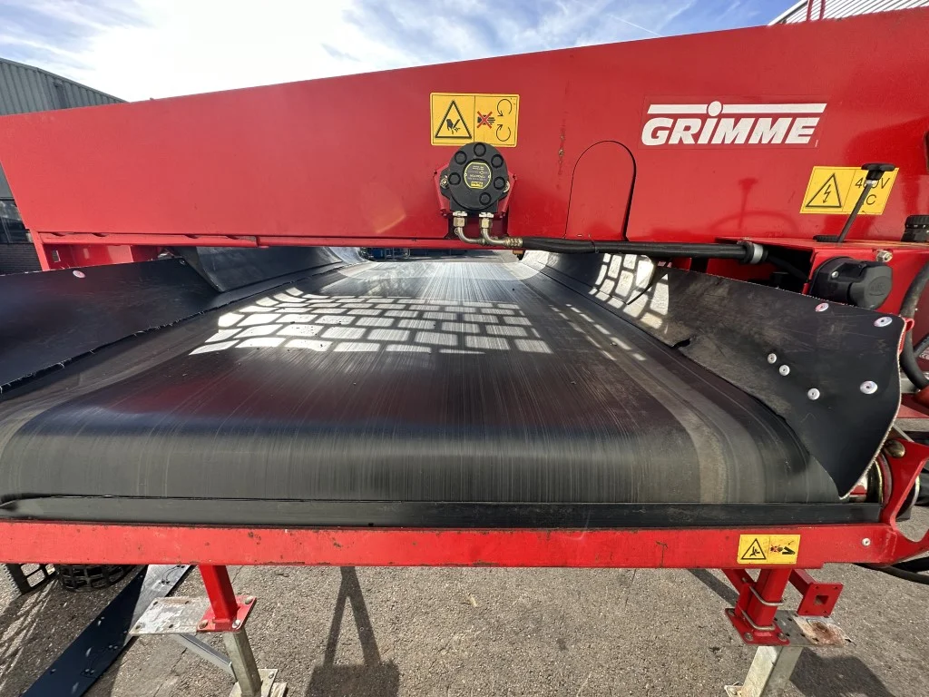 Grimme WG900 pre-sorting web grader sorting machine • Duijndam Machines