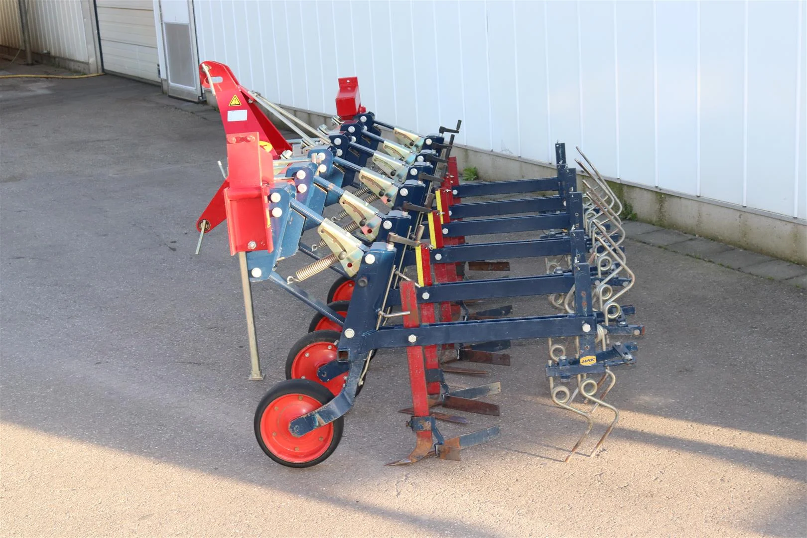 Hak hoeing machine • Duijndam Machines