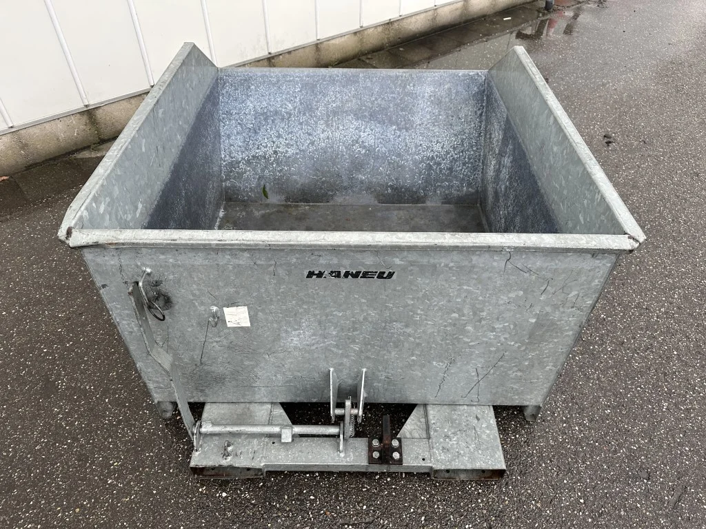 Haneu tipping container • Duijndam Machines
