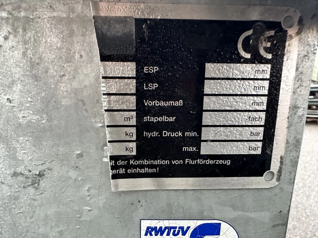 Haneu tipping container • Duijndam Machines