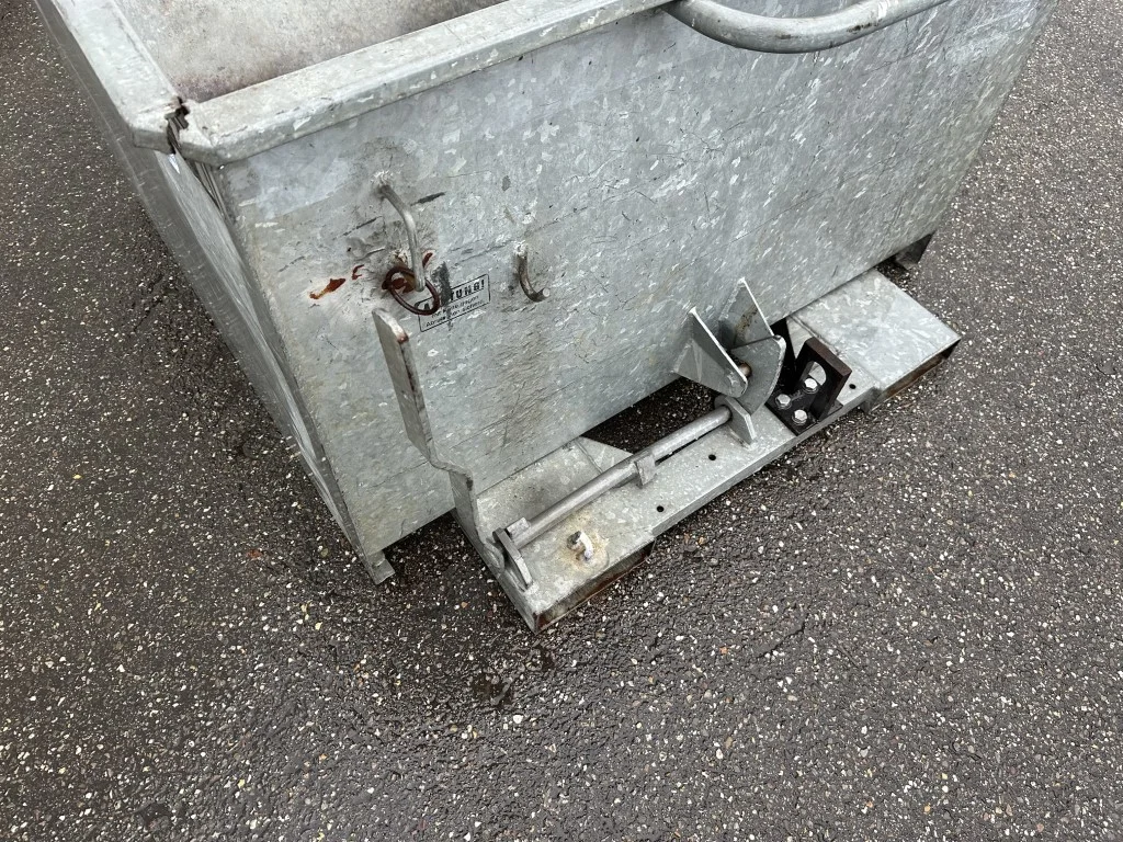 Haneu tipping container • Duijndam Machines