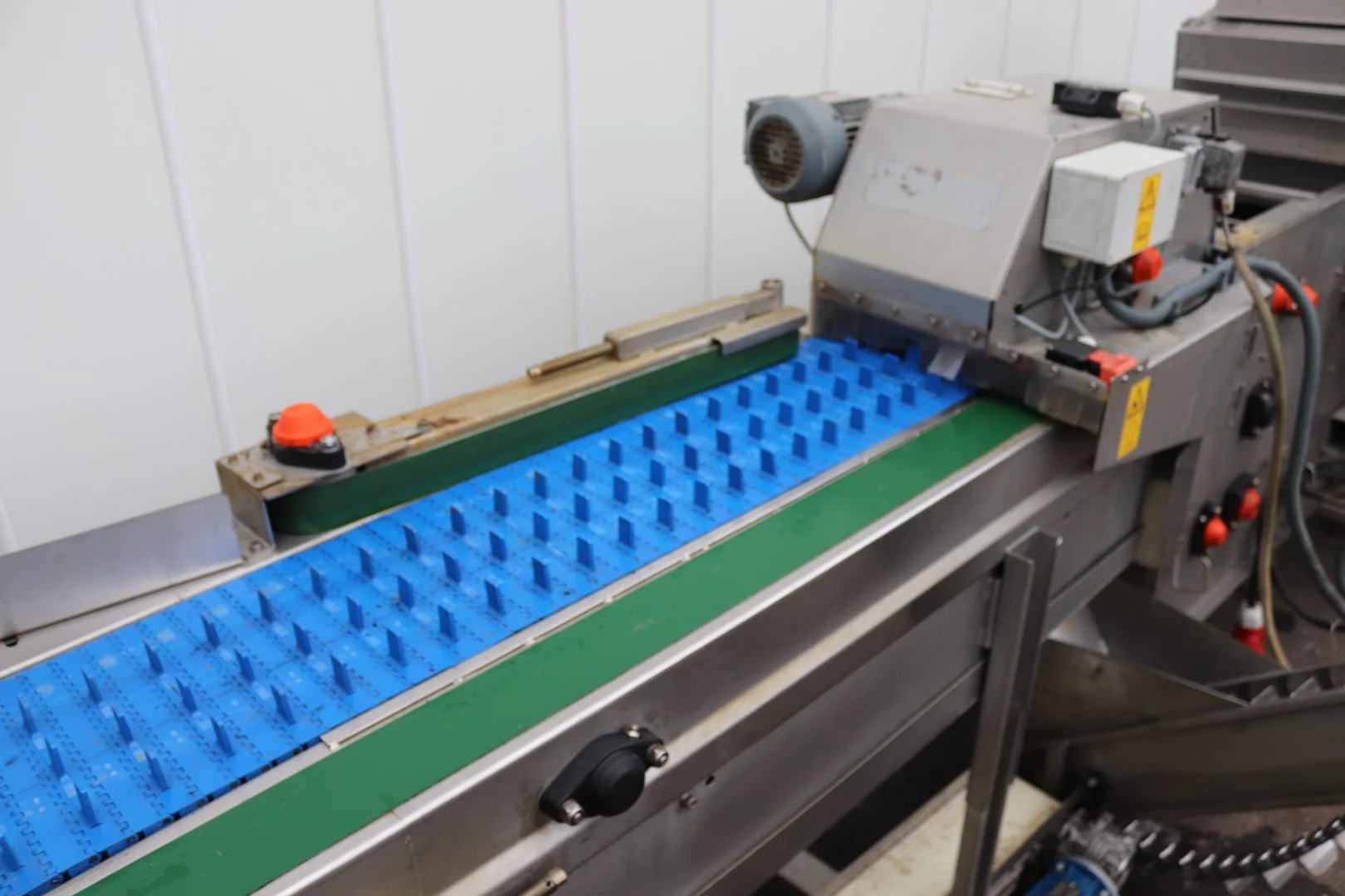 Hermeler ATS 18 asparagus sorting machine with washer for white ...