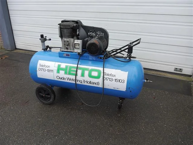Heto luchtcompressor 300 liter tank • Duijndam Machines