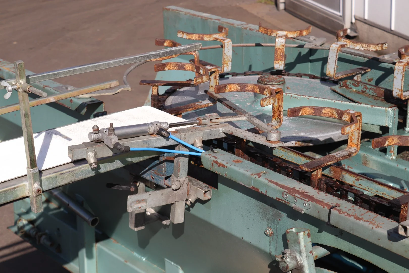 Heto potting machine • Duijndam Machines