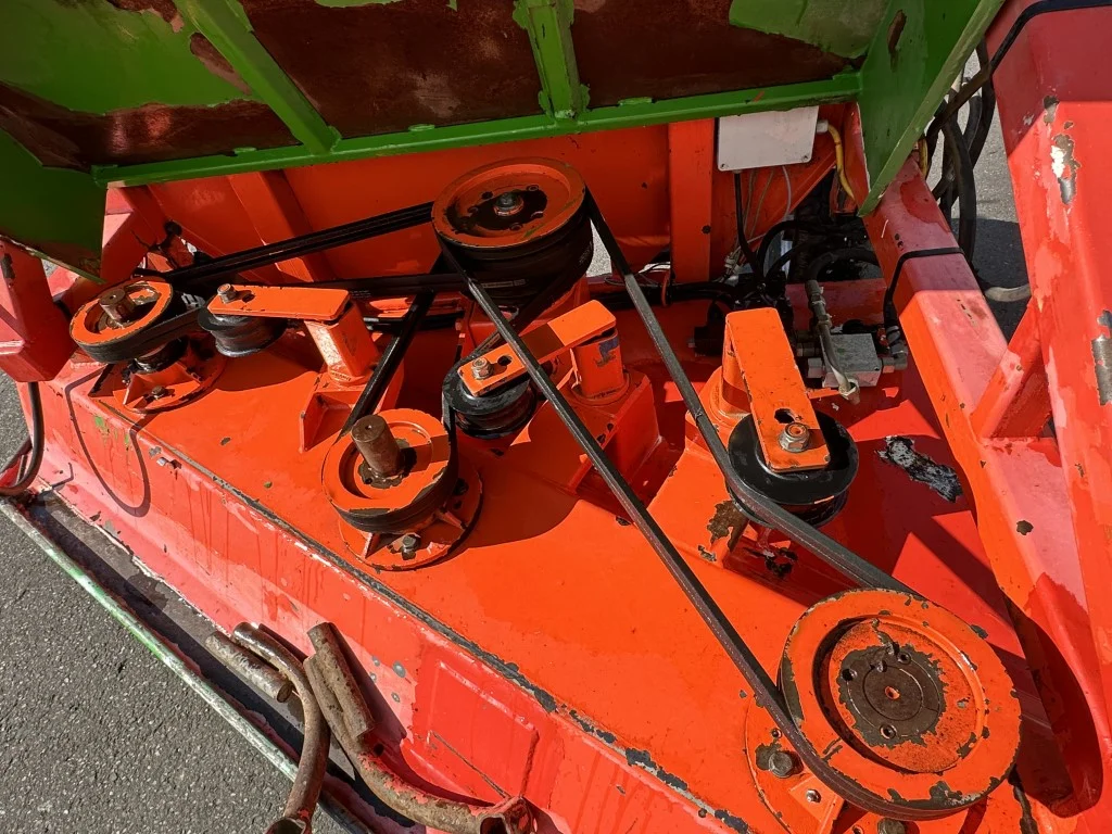 Holaras onion topper 150 cm for field topping • Duijndam Machines