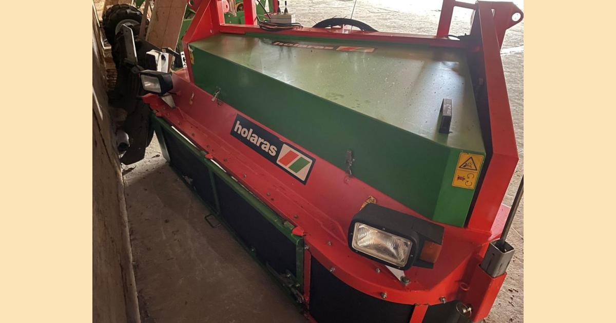 Holaras onion topper for field topping • Duijndam Machines